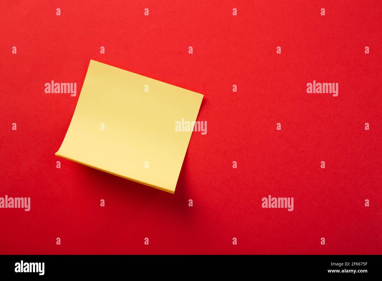 color blank notepad on color background Stock Photo - Alamy