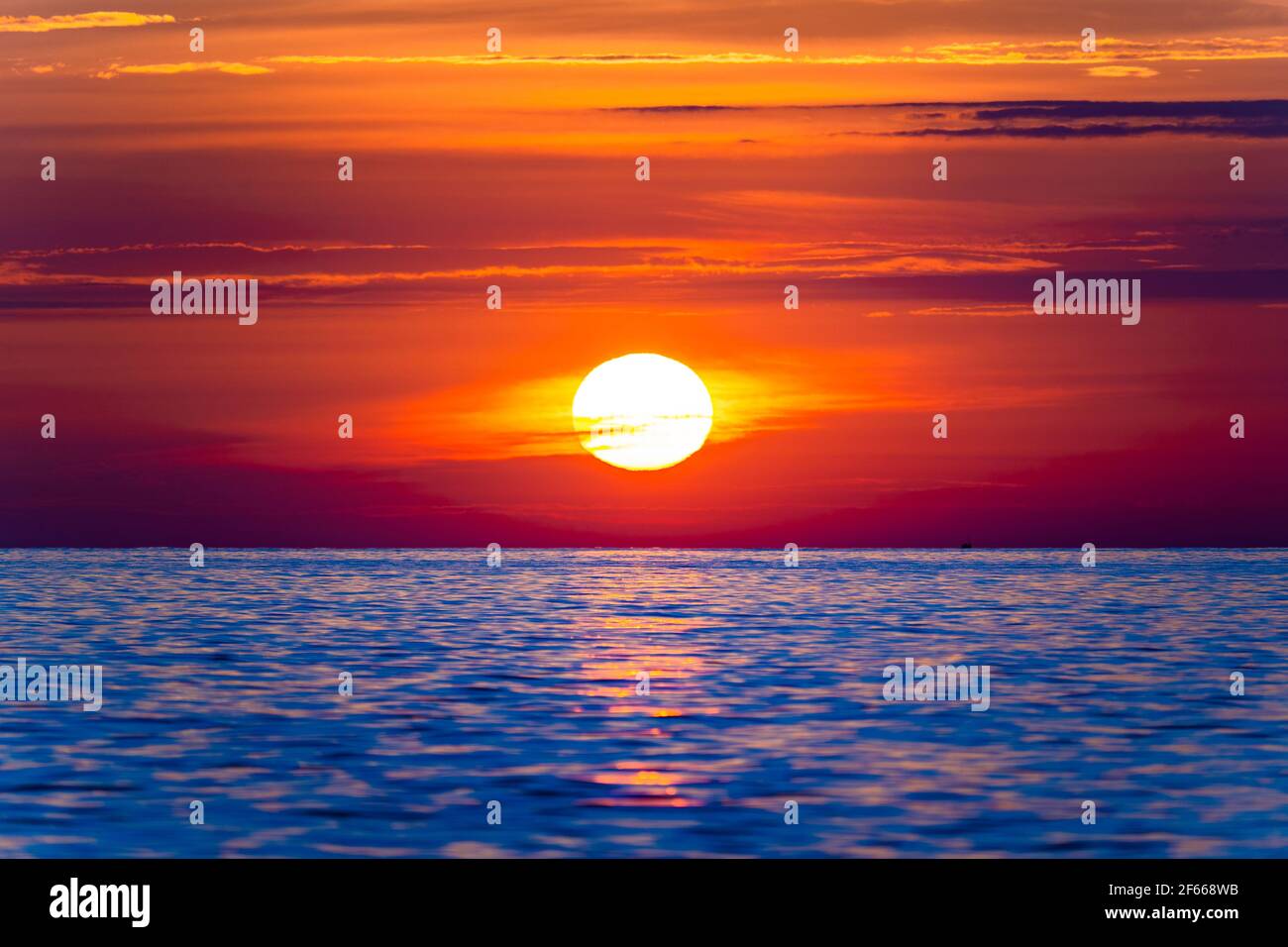 Simple zoom backgrounds hi-res stock photography and images - Alamy