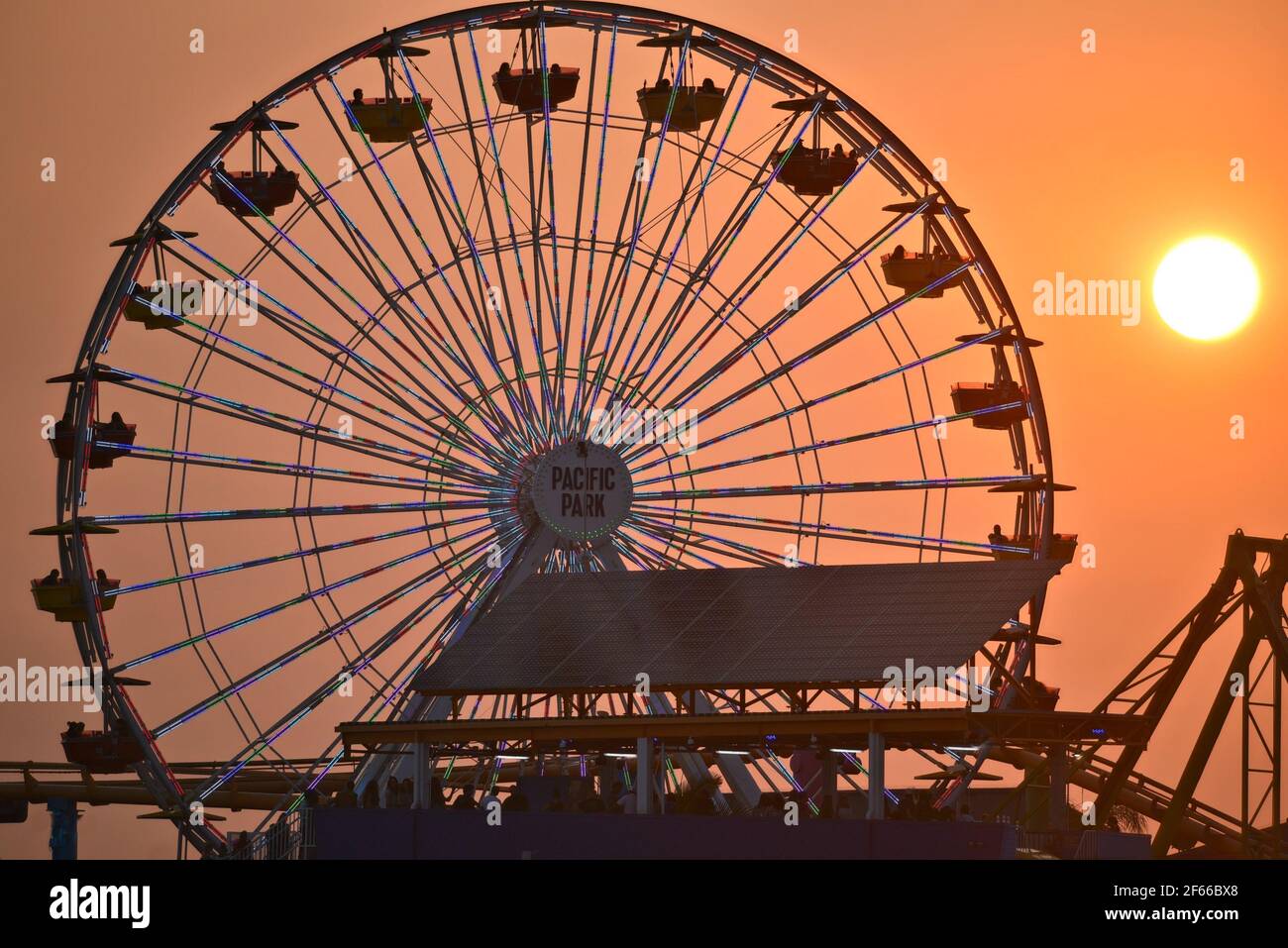 Palisades amusement park hi-res stock photography and images - Alamy