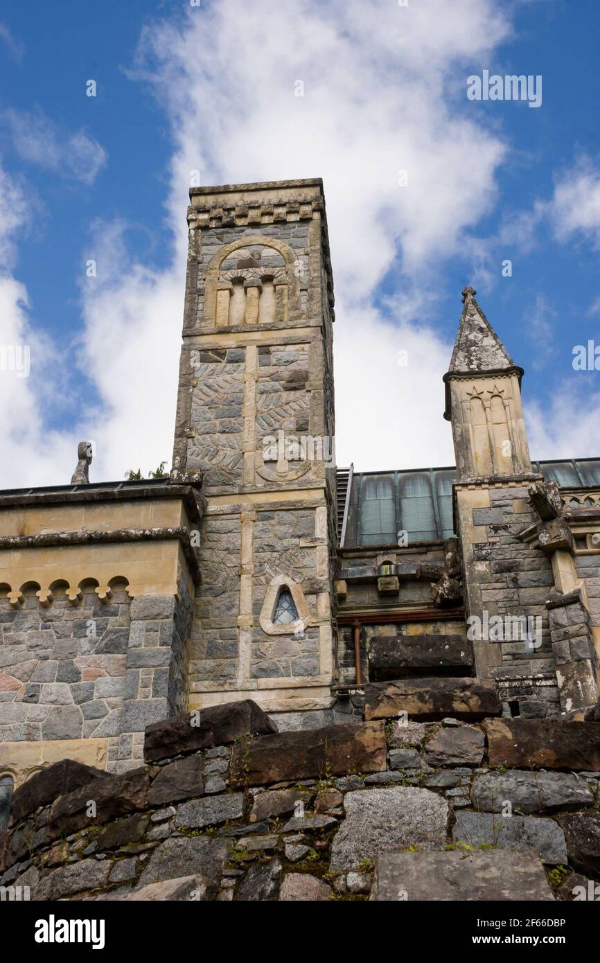 Scottish kirk building hi-res stock photography and images - Alamy
