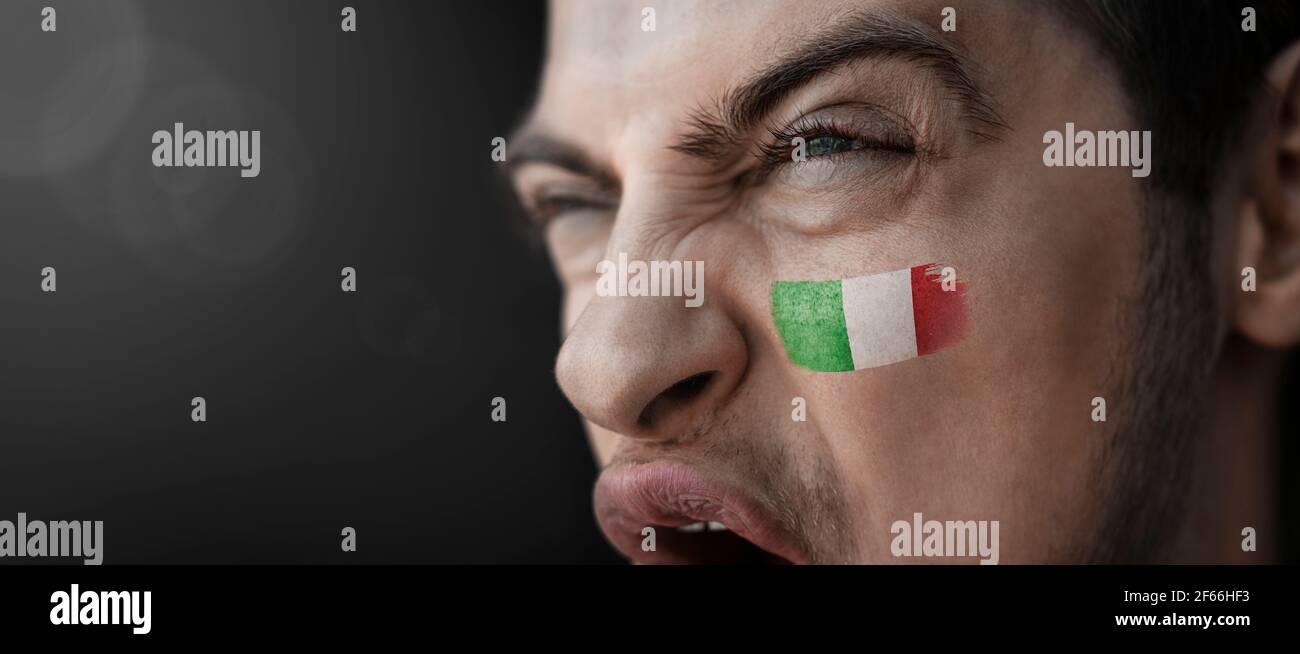 Italian man angry hi-res stock photography and images - Alamy