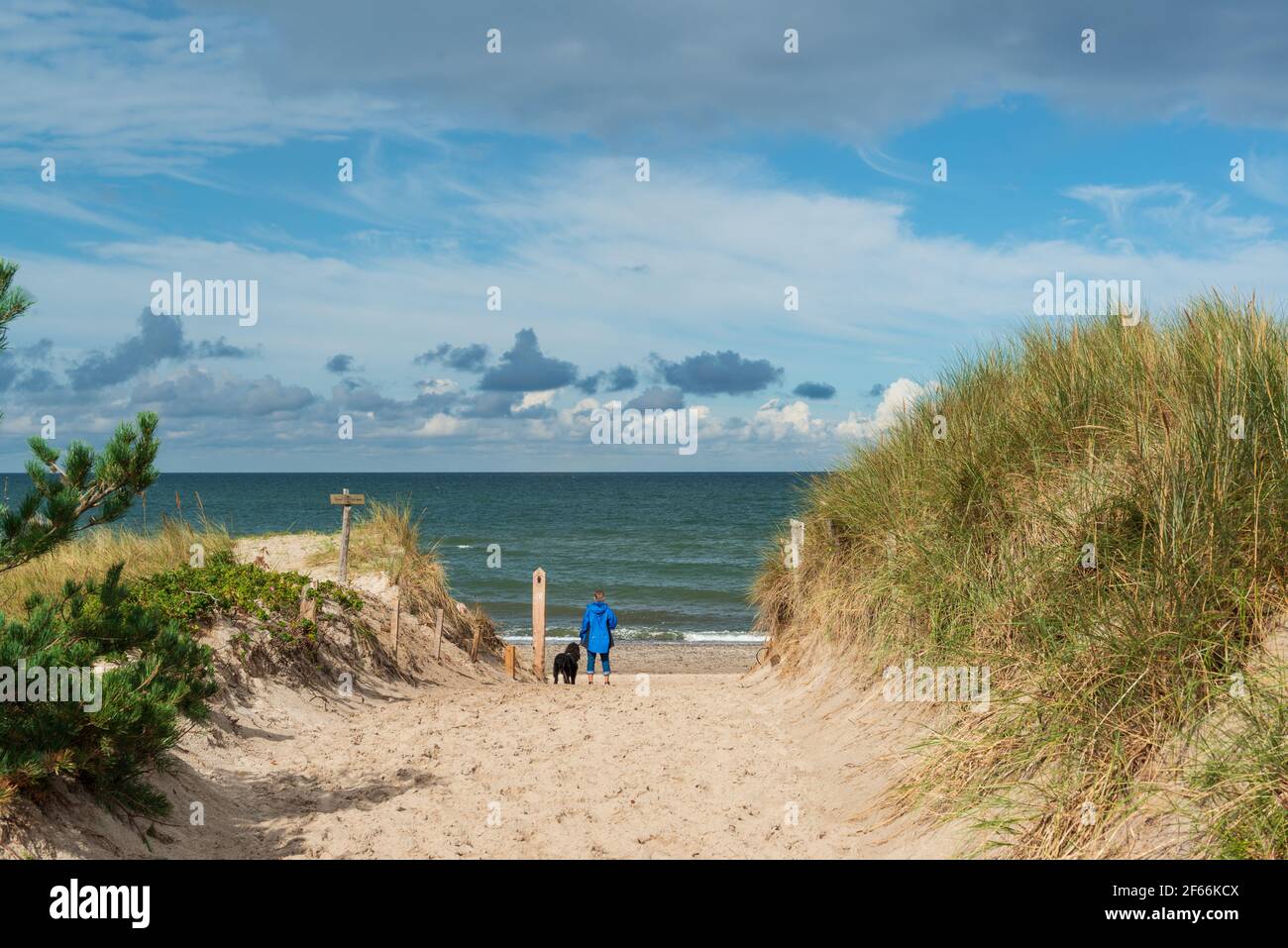 Zugang zum Weststrand des Ostseebades Prerow mit seiner Ruhe und dem ...