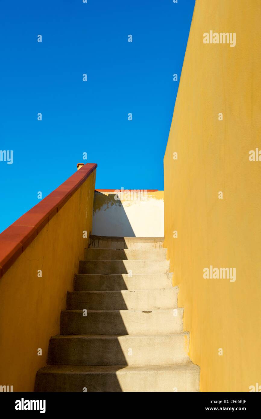 Diagonal stair hi-res stock photography and images - Alamy