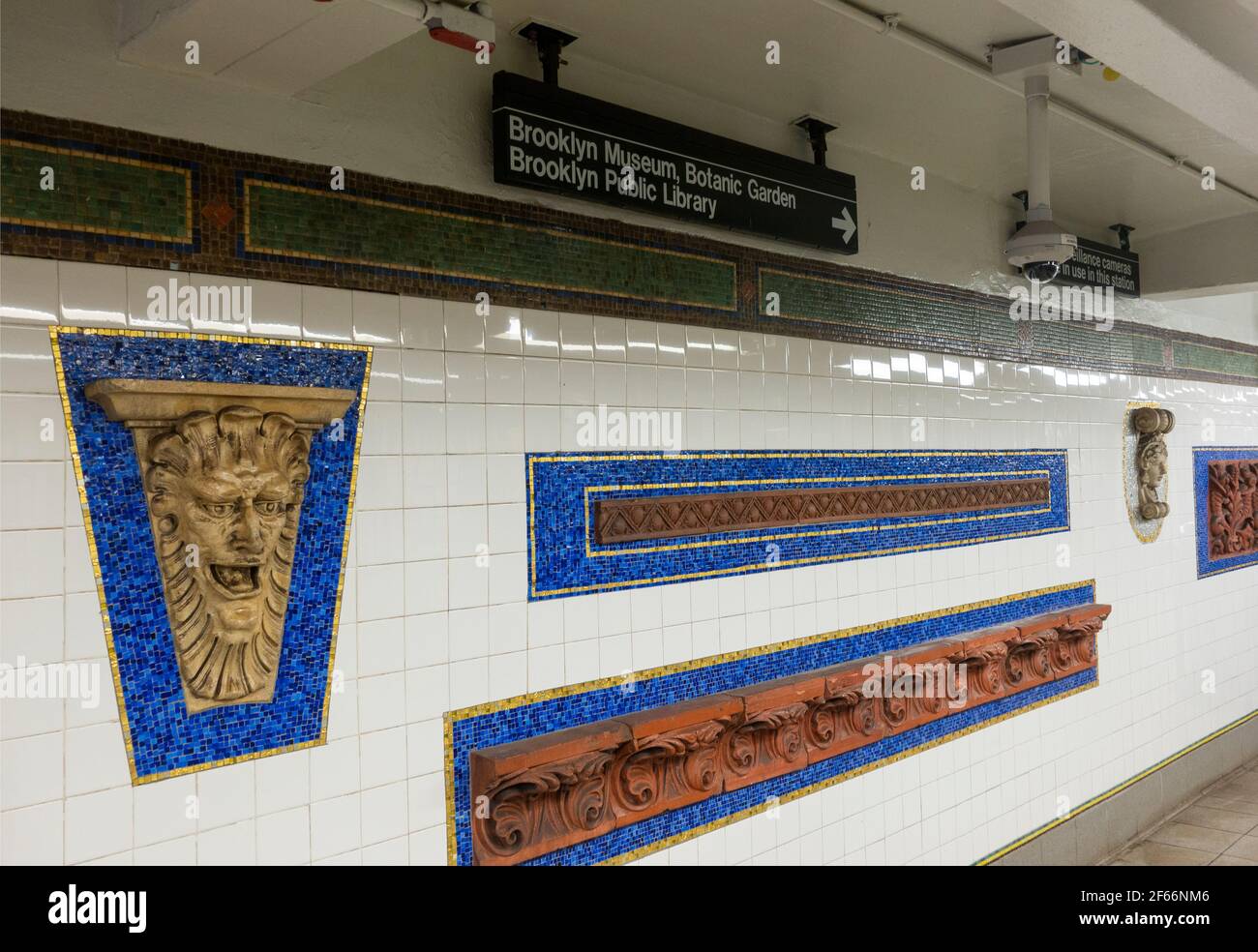 Nyc subway art hi-res stock photography and images - Alamy