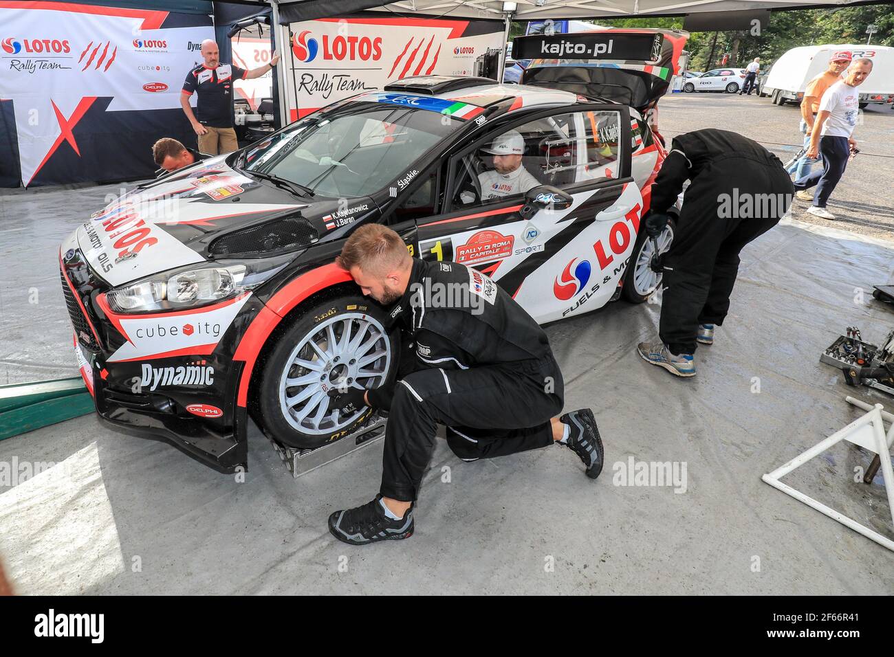 01 KAJETANOWICZ Kajetan (POL) BARAN Jaroslaw (POL) Ford Fiesta R5 ...