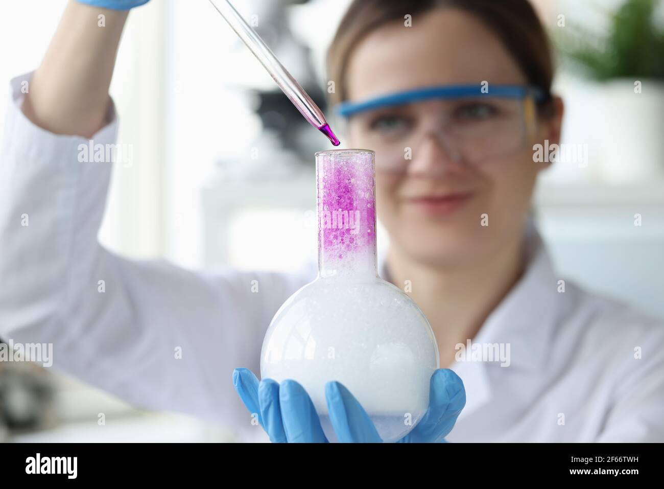 Genetic engineering and pipette hi-res stock photography and images - Alamy