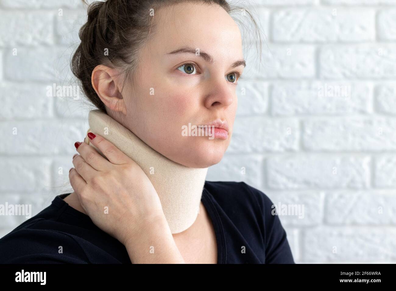 Neck collar white hi-res stock photography and images - Alamy