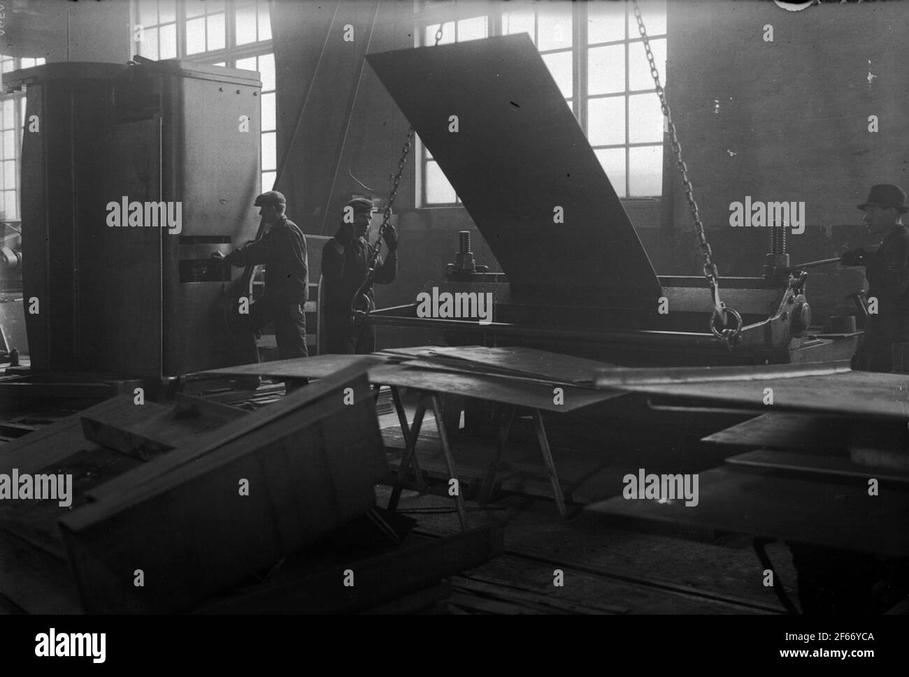 Machine dept hi-res stock photography and images - Alamy