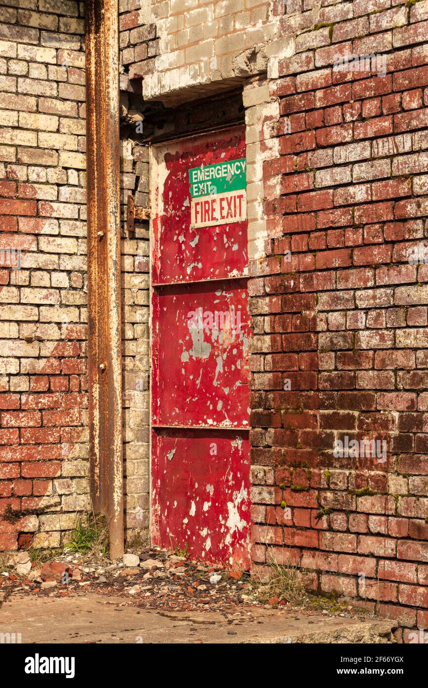 Old canal exit hi-res stock photography and images - Alamy