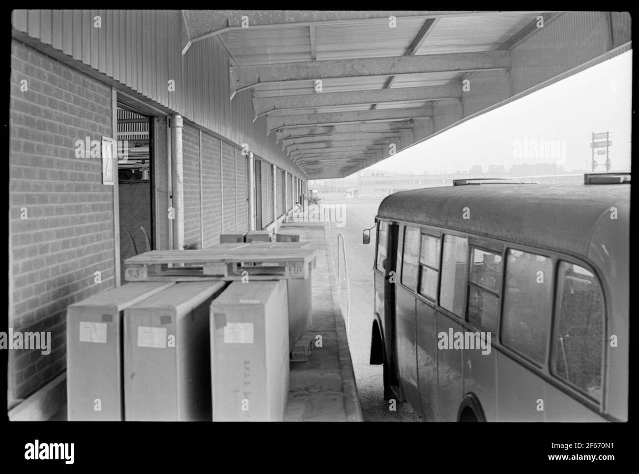 Dock load Black and White Stock Photos & Images - Alamy