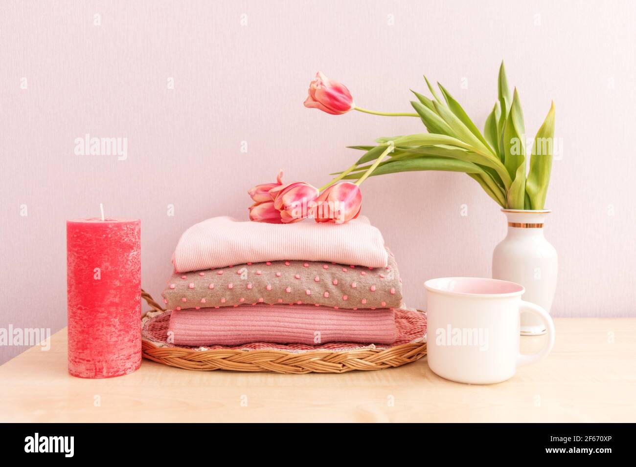 Soft sweater hi-res stock photography and images - Alamy