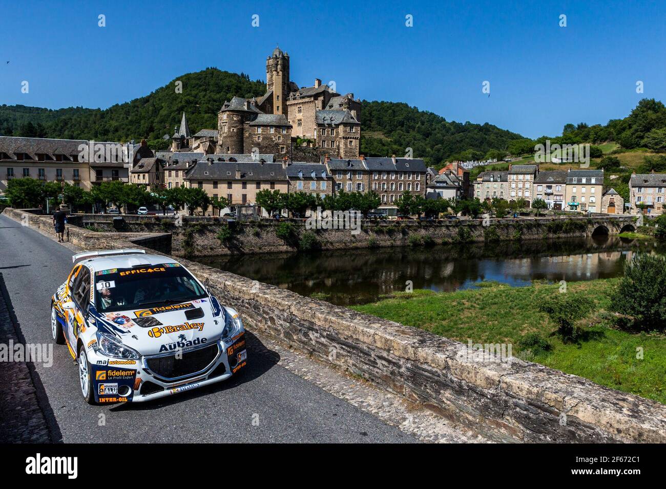 Auto da rally peugeot hi-res stock photography and images - Alamy