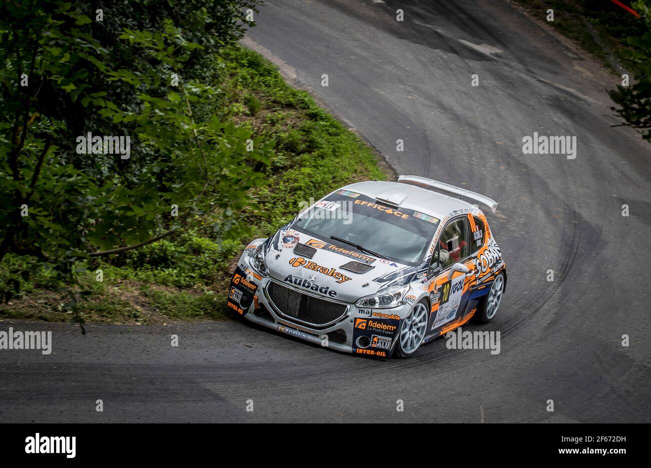 Auto da rally peugeot hi-res stock photography and images - Alamy