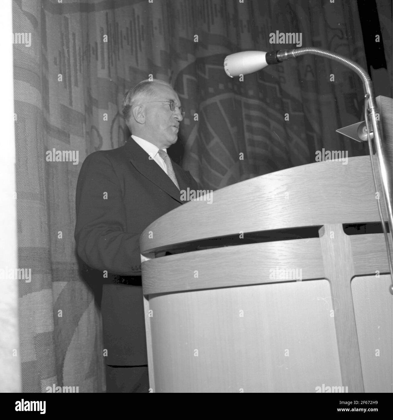 100 towns Black and White Stock Photos & Images - Alamy