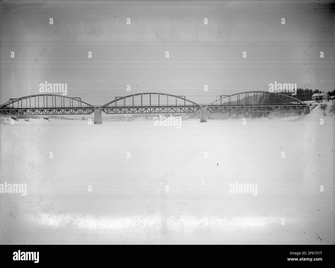 Bridge over ume river. Intermediate - Vännäs Stock Photo - Alamy