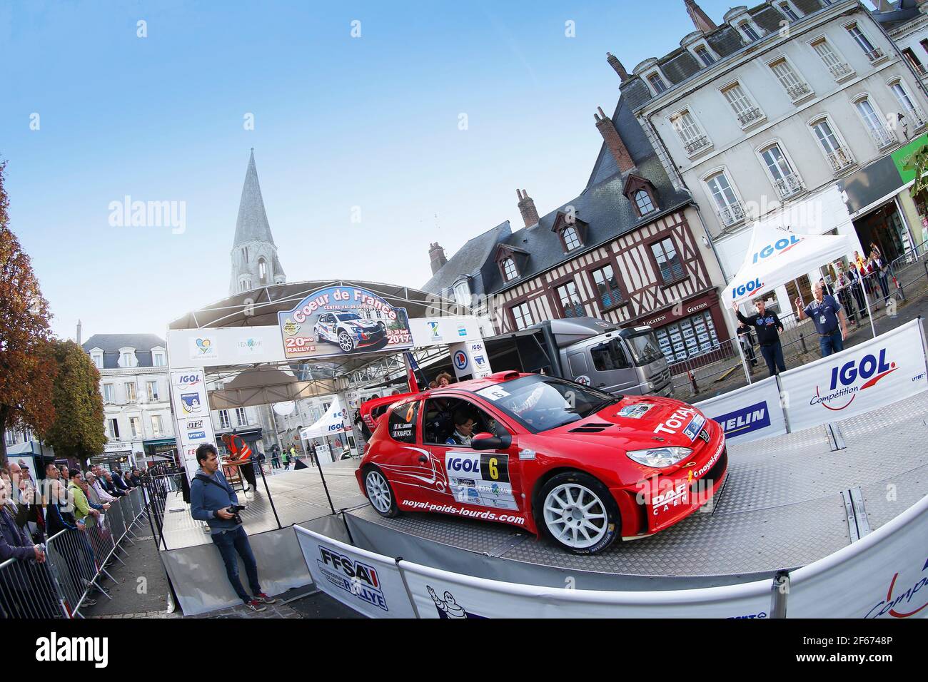 06 KNAPICK Herve, LEMONNIER Marie-Laure, Peugeot 206 WRC, Action during ...