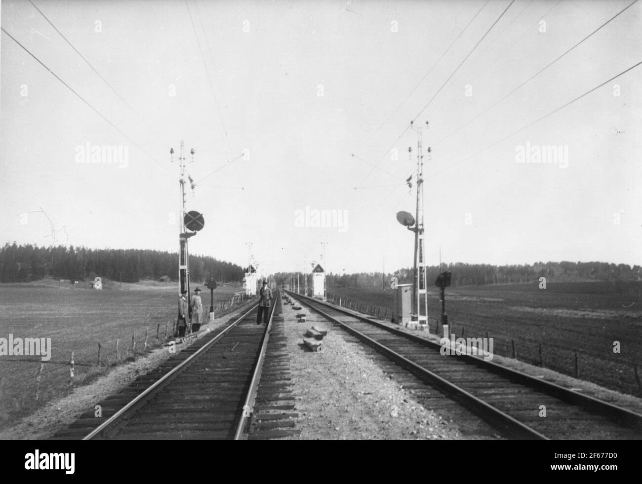 Railway line blocked hi-res stock photography and images - Alamy