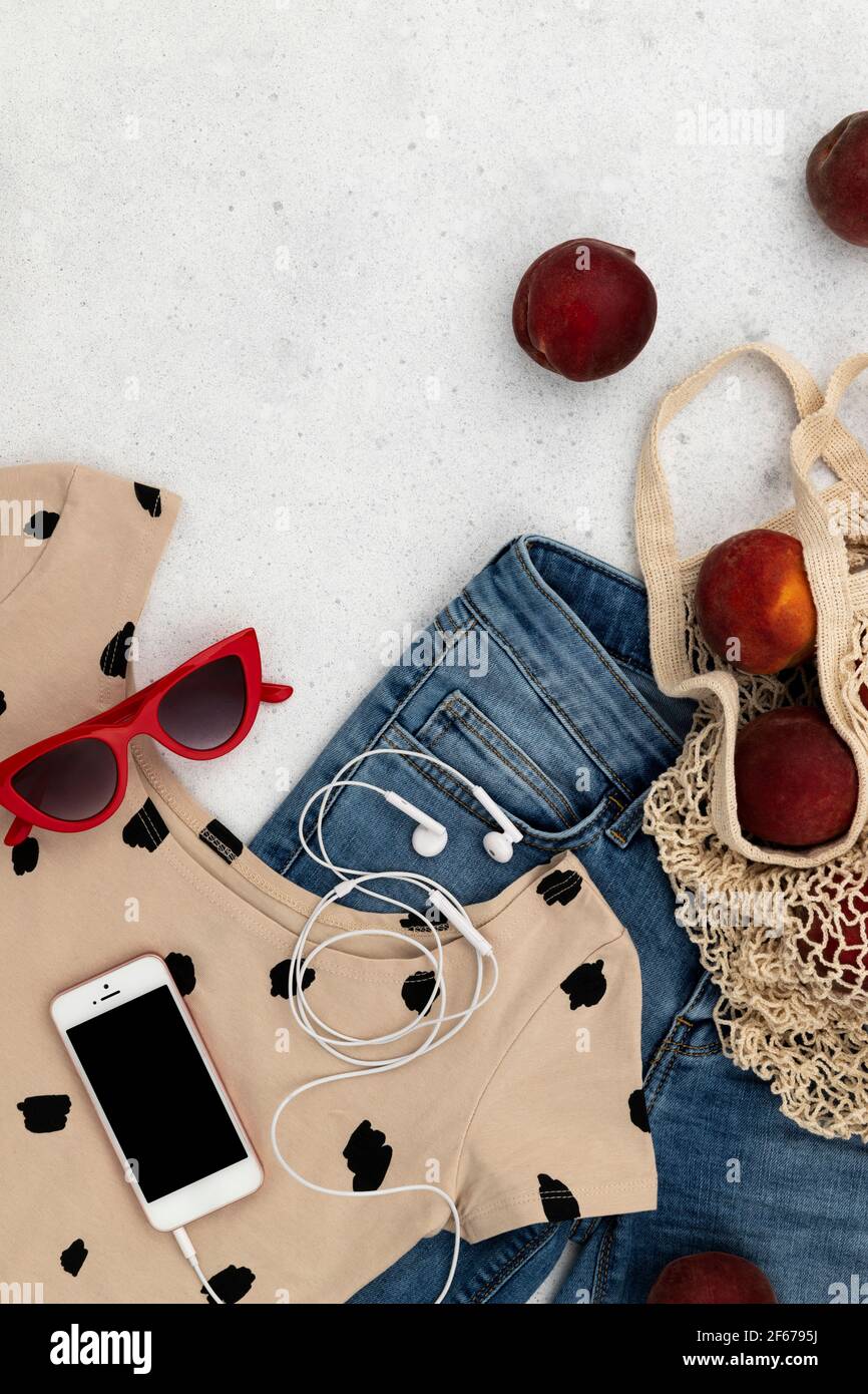 Peach clothes hi-res stock photography and images - Alamy