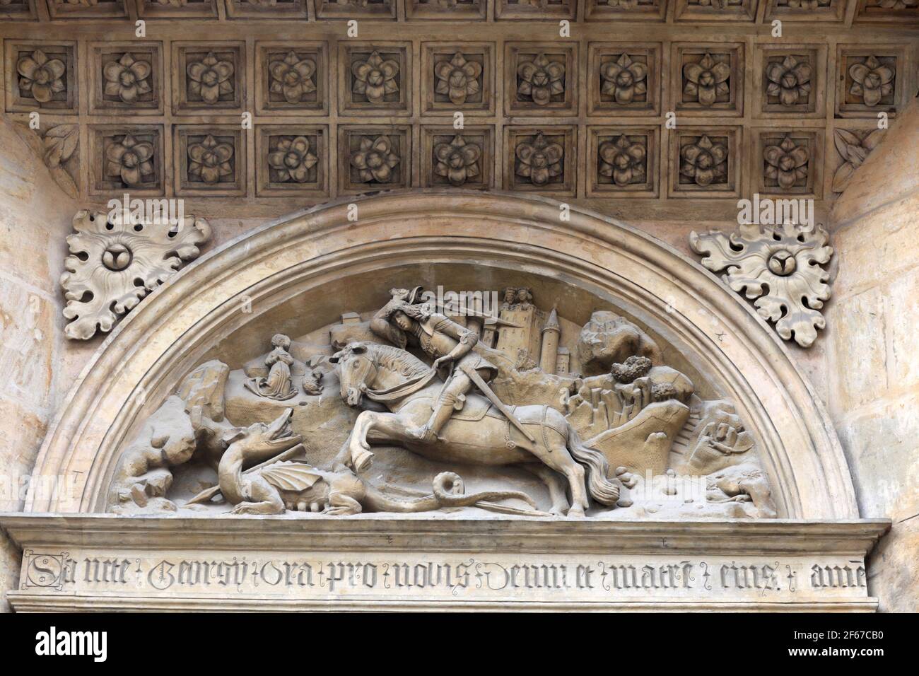 Tympanum fresco hi-res stock photography and images - Alamy