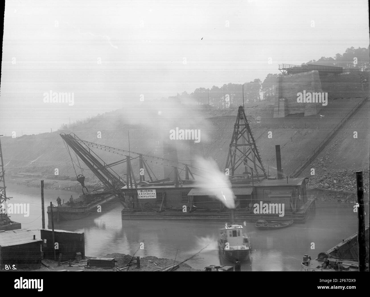 Bridge flap Black and White Stock Photos & Images - Alamy