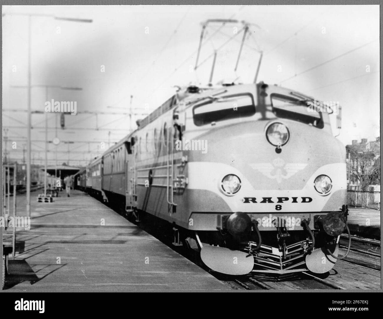 The state's railways, SJ Ra 992 "Rapid 8 Stock Photo - Alamy
