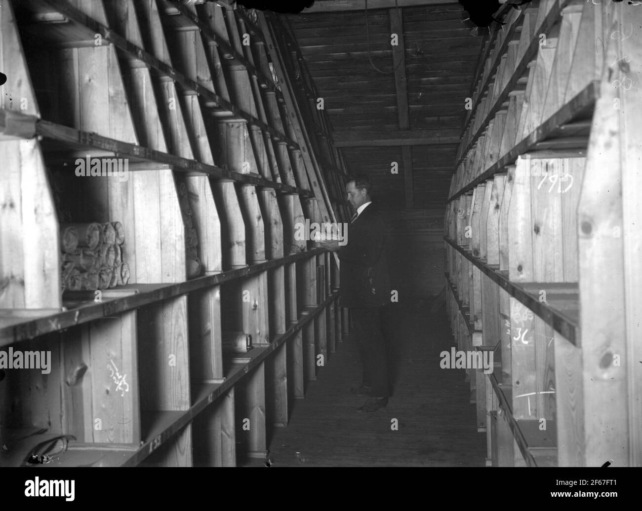 Glow tray, old storage room Stock Photo - Alamy