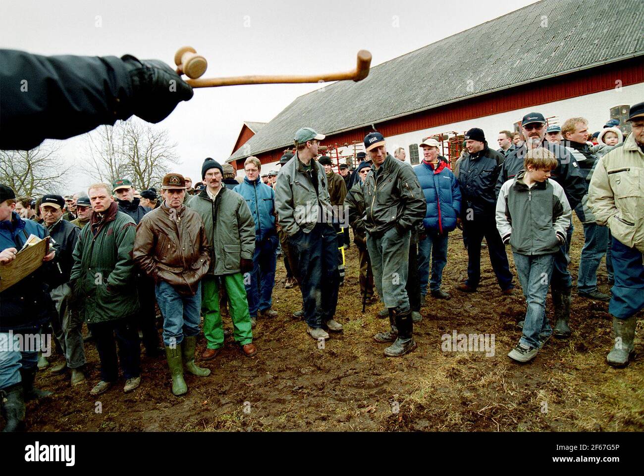 Farm auction in the countryside Stock Photo - Alamy