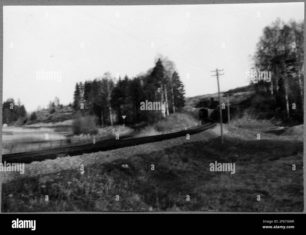 The normal track alongside the narrow track after the construction of ...