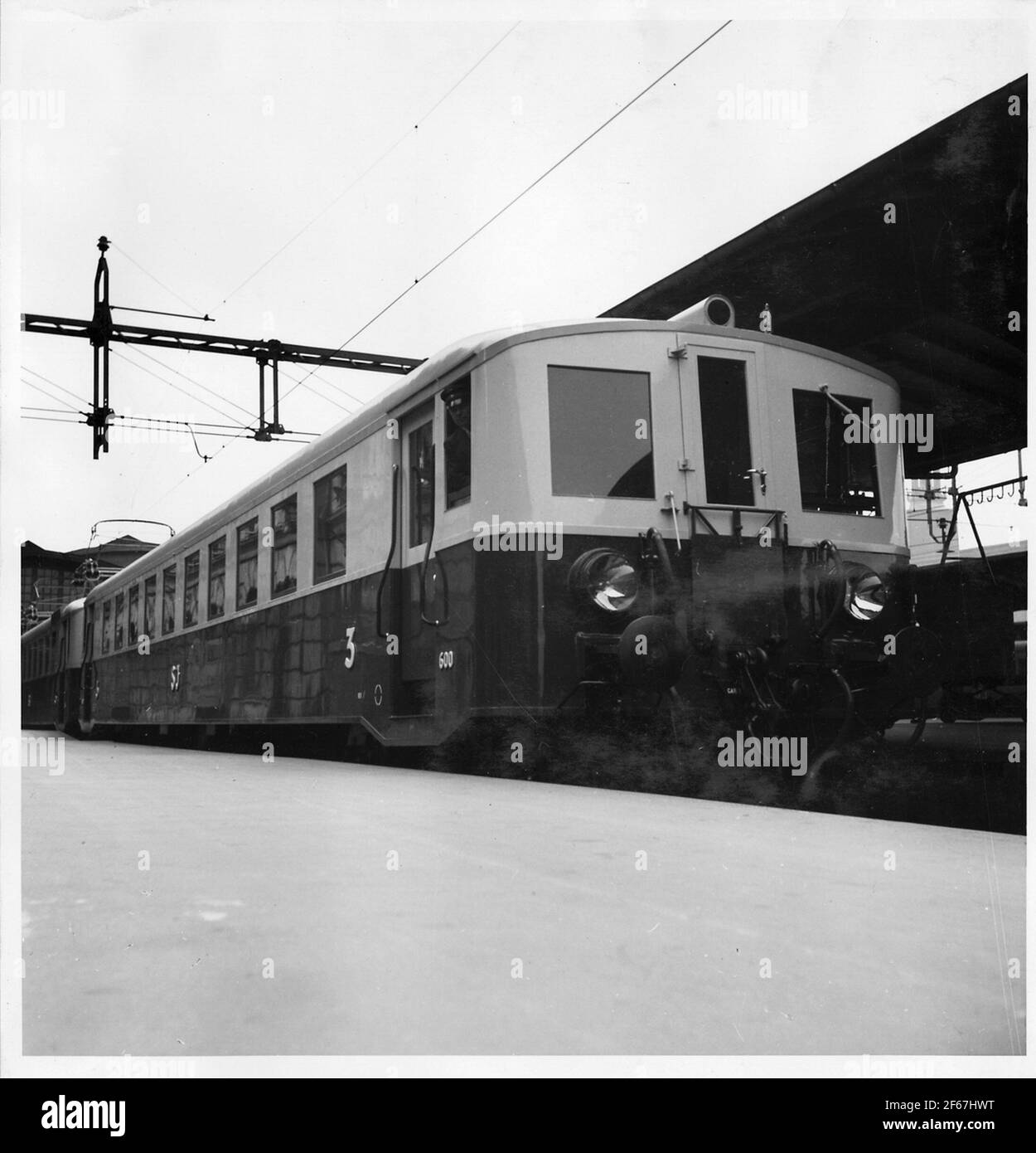 Electric motorcarriage, state railways, SJ X0A4 at Stockholm Central ...