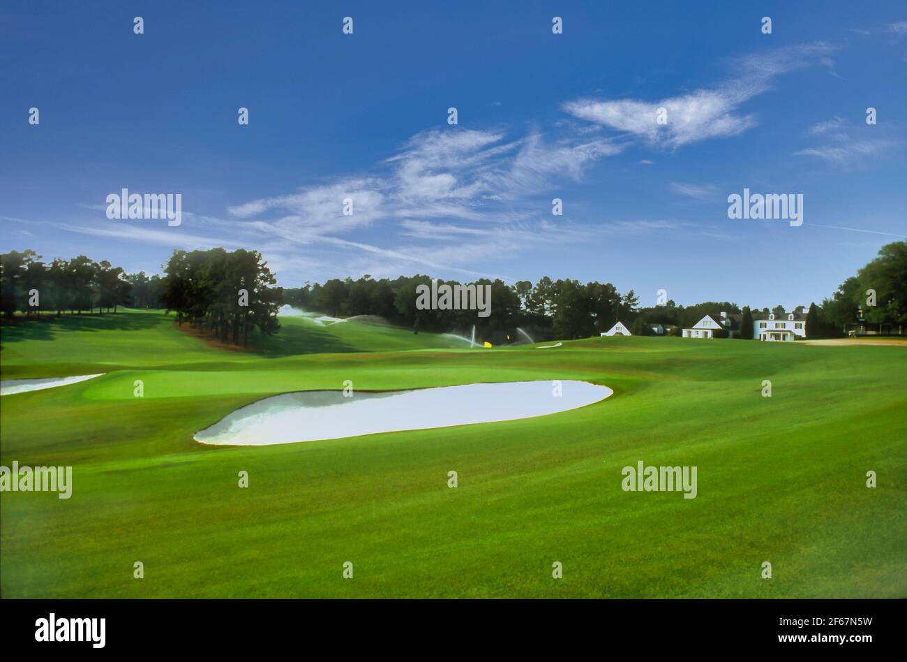 Augusta national golf club clubhouse hi-res stock photography and ...