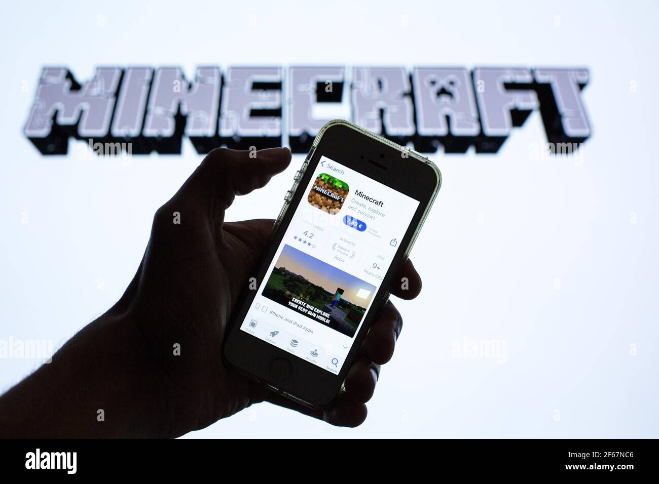 Minecraft logo hi-res stock photography and images - Alamy
