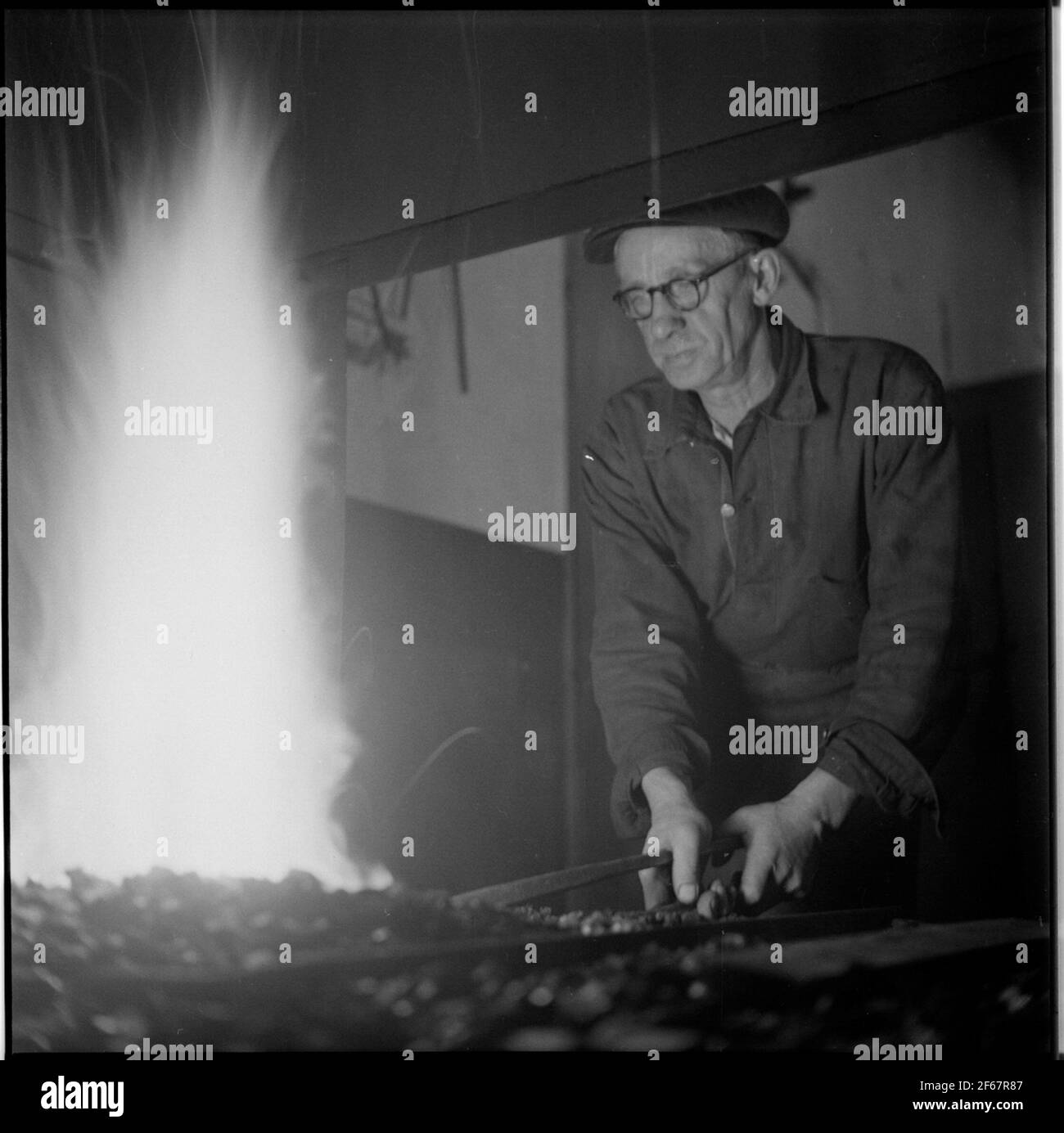 Smith at work Stock Photo - Alamy