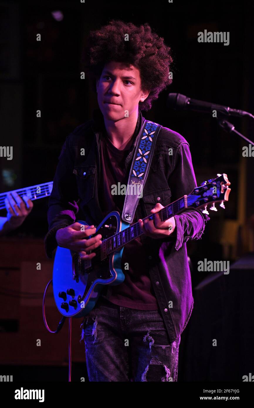 Miami - FL - 20201203 Brandon Taz Niederauer performs at The Funky ...