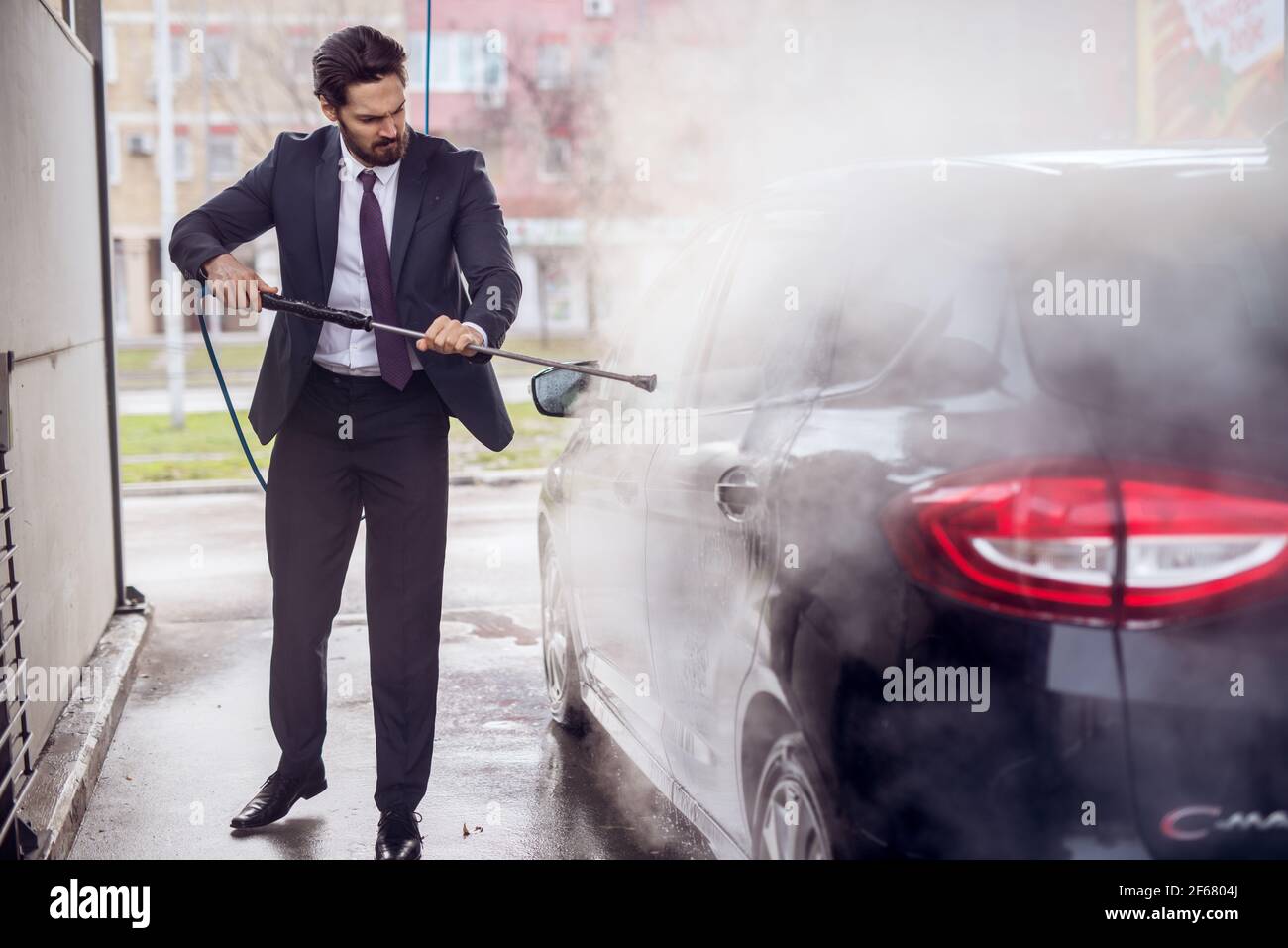 Pressure washing suit hi-res stock photography and images - Alamy