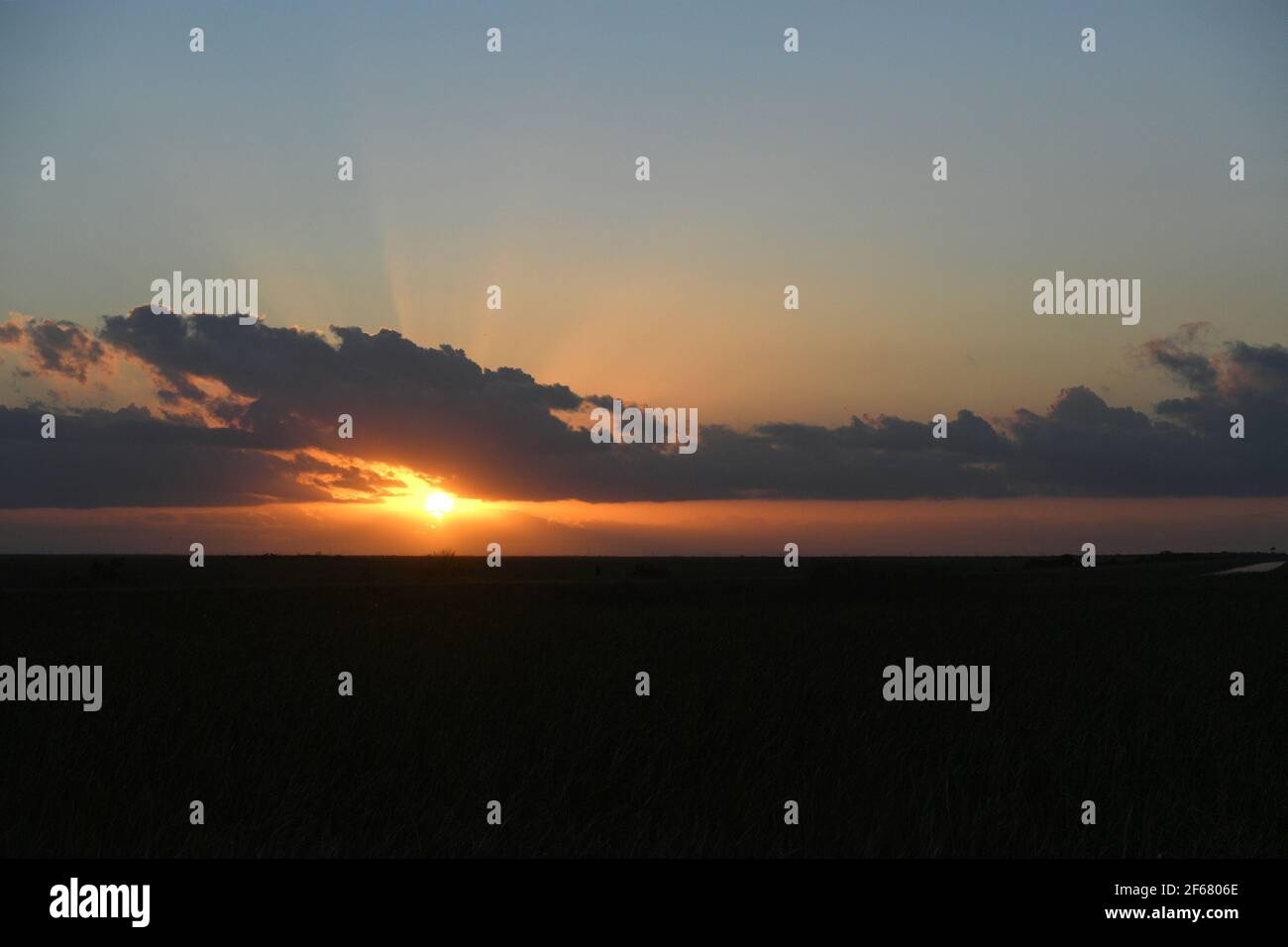 Miami - FL - 20201220 A general view of the sun setting over the ...