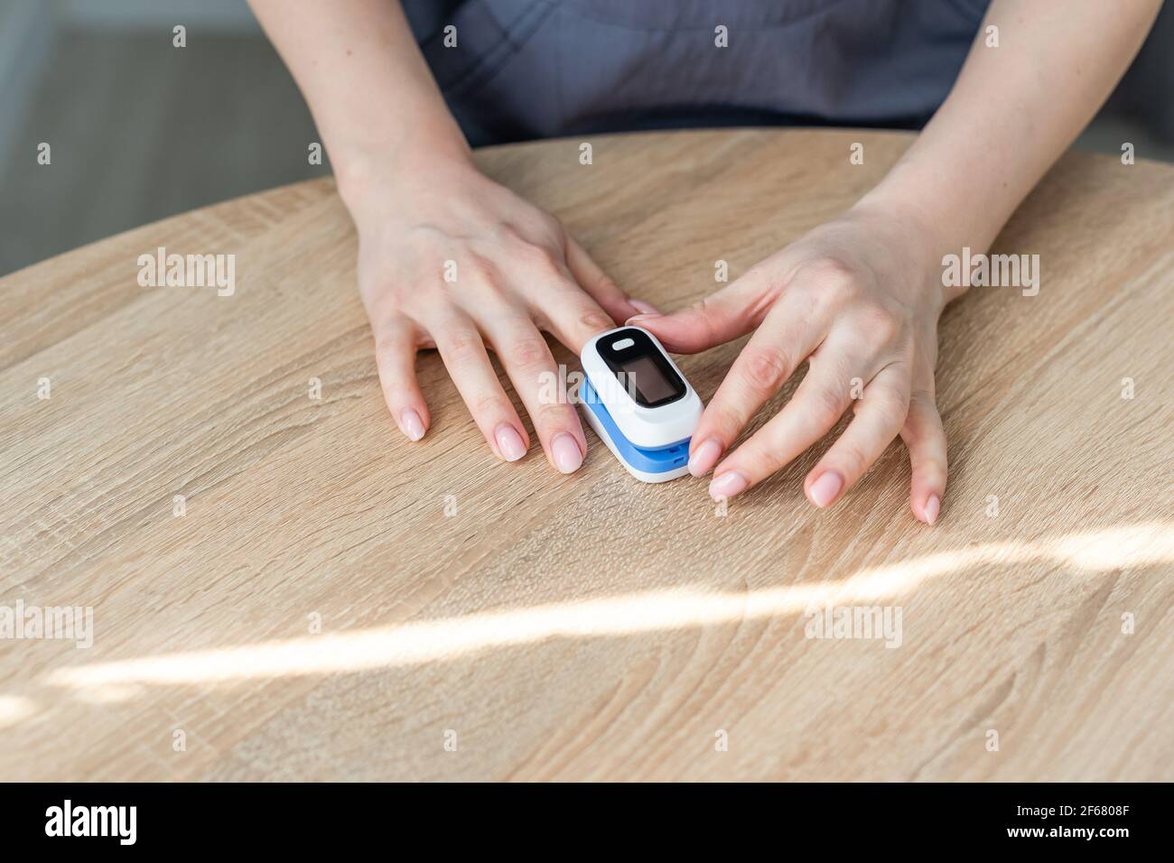 Oxymetry hi-res stock photography and images - Alamy