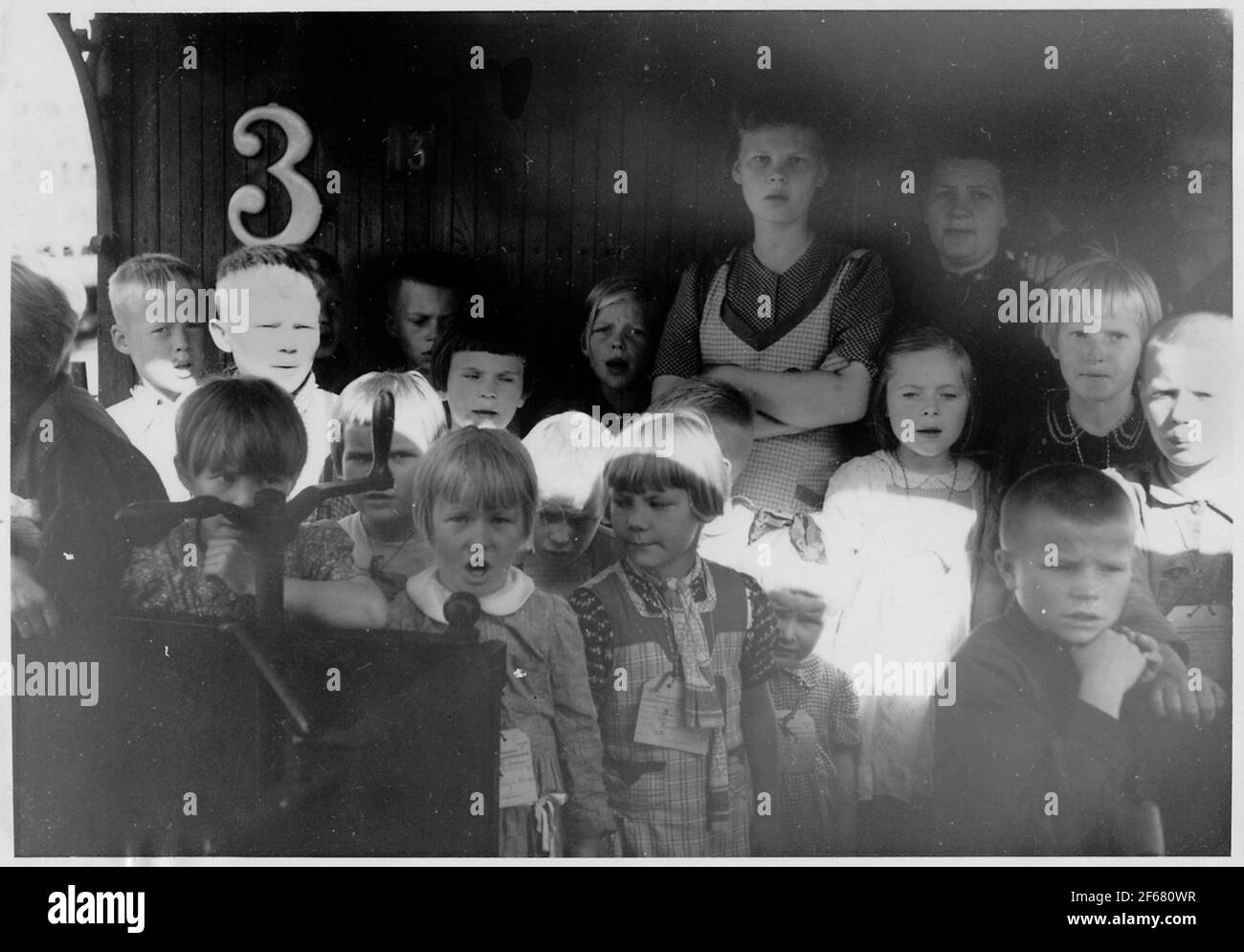 Finnish child transport over Holmsund-Umeå, autumn 1944. Singing ...