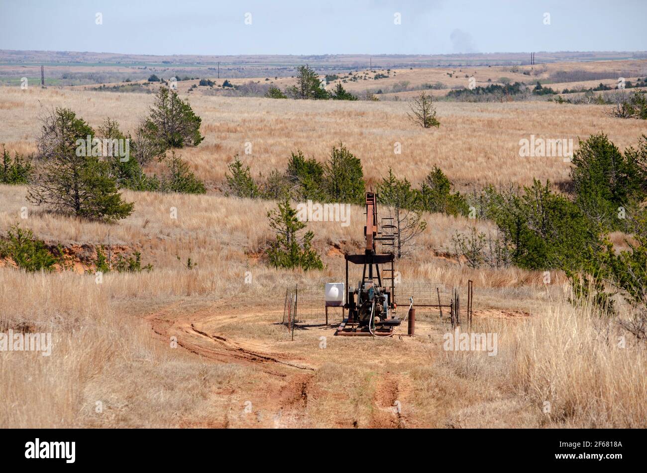 oil rigs in the U.S. state of Kansas Stock Photo - Alamy