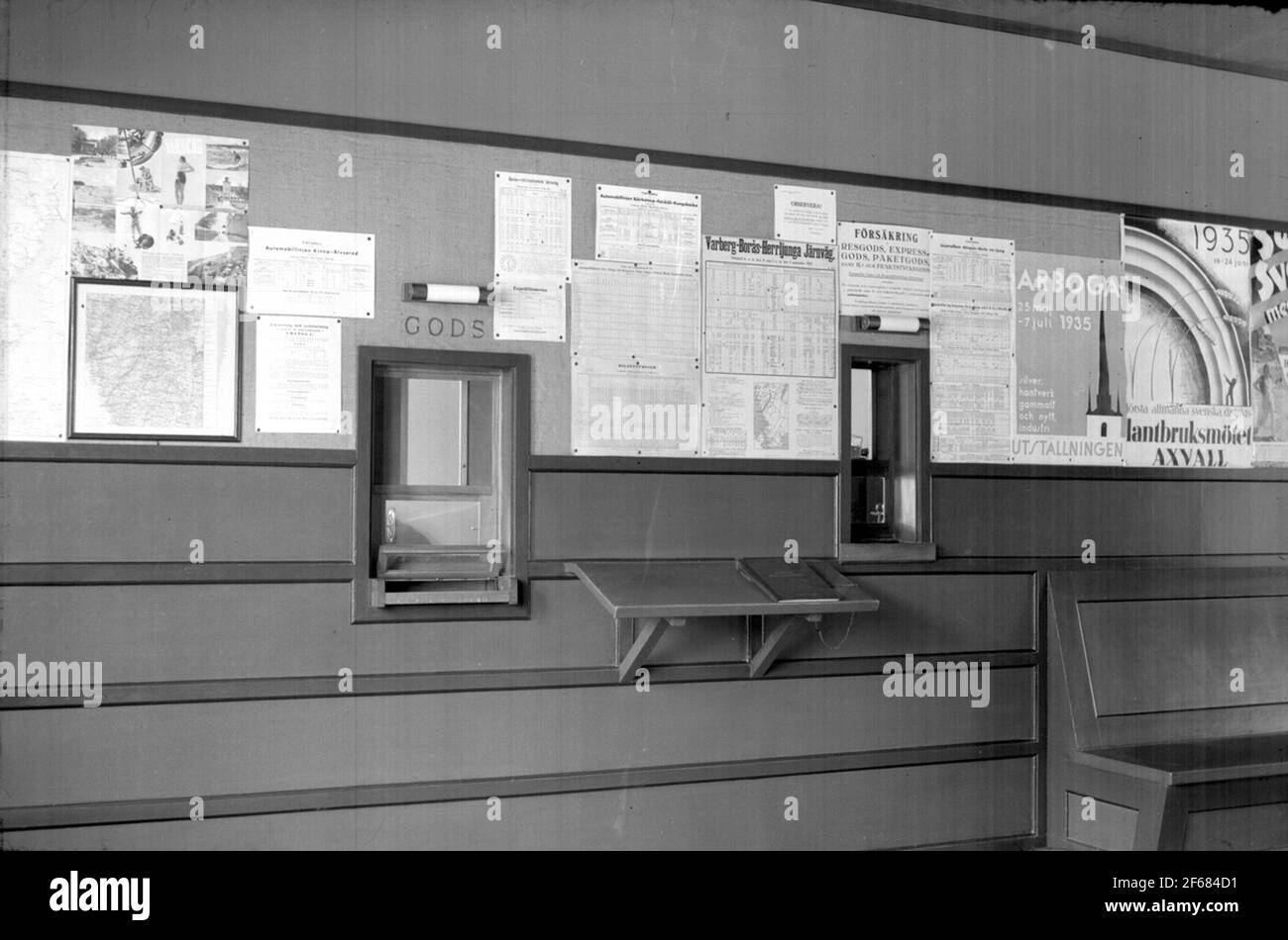 Ticket expedition, Fritsla station Stock Photo - Alamy