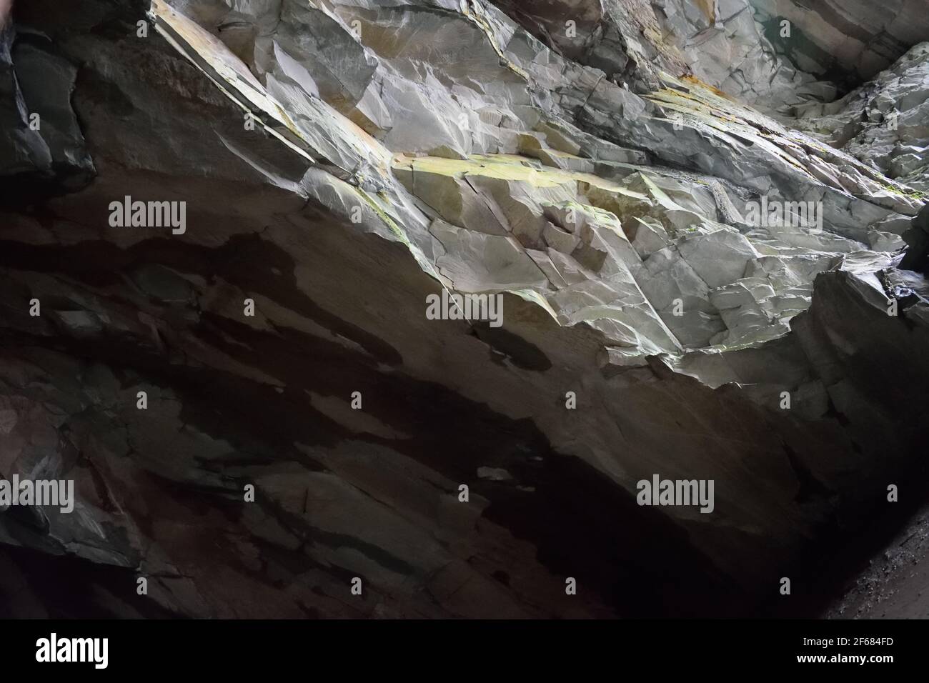 Cave ceiling texture hi-res stock photography and images - Alamy