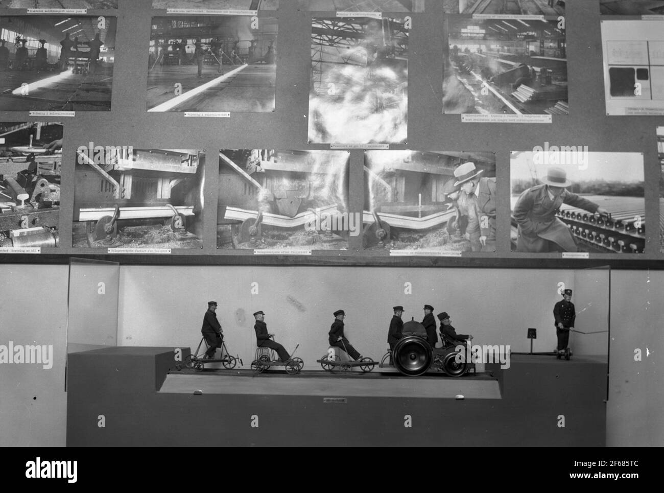 Hall C. The track, with dressin models; Railway Museum Stock Photo - Alamy