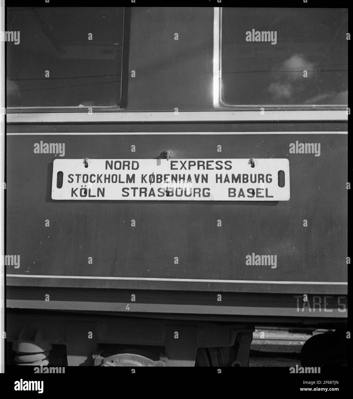 Network traffic sign Black and White Stock Photos & Images - Alamy