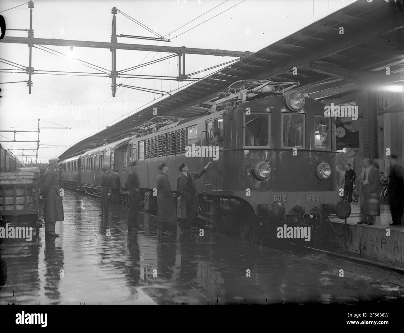 The state's railways, SJ F 602 by train Stock Photo - Alamy