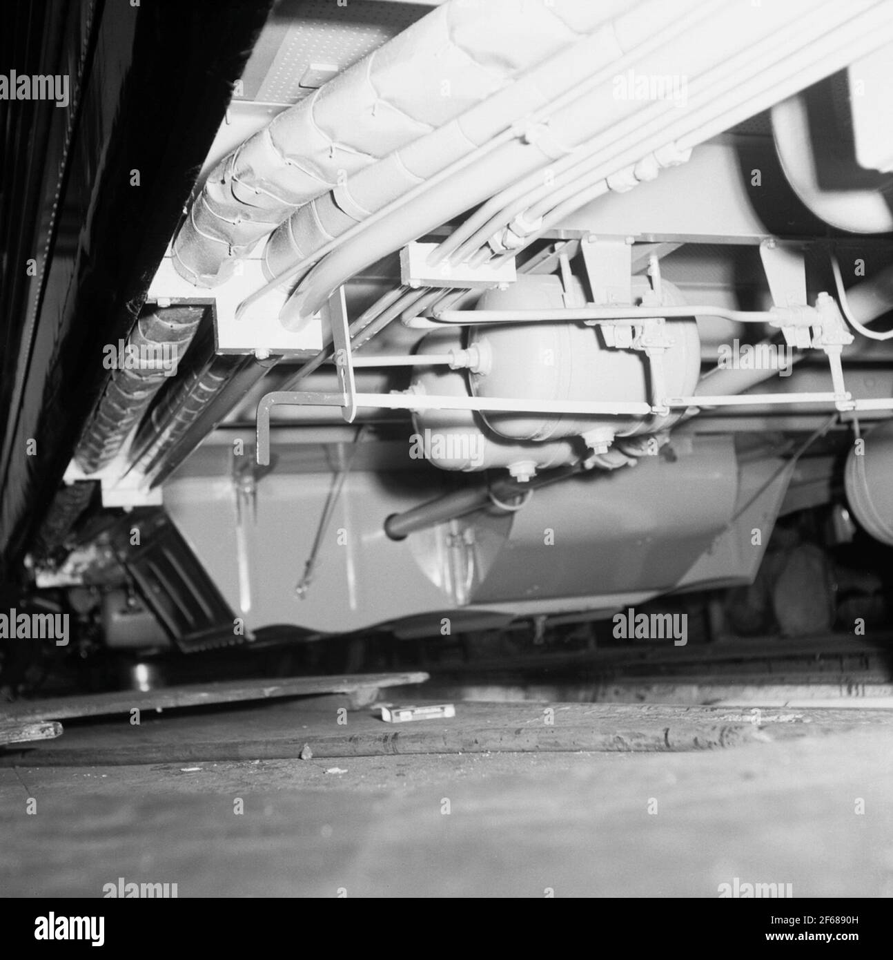 State Railways, SJ YB06 Mounting and Engine Details Photo: Machine ...