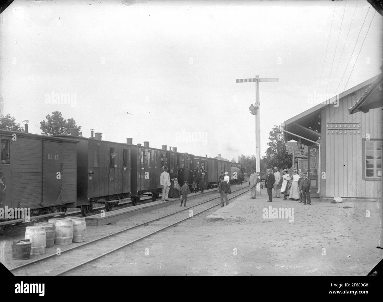 Train axel hi-res stock photography and images - Alamy