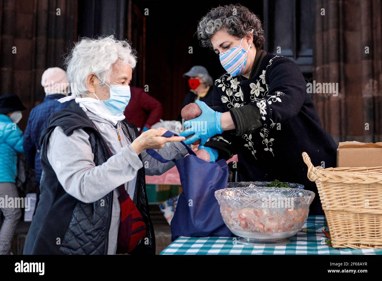 St ann holy trinity hi-res stock photography and images - Alamy