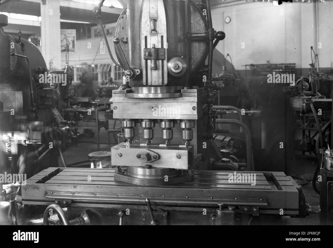 Milling of rack 2121 Stock Photo - Alamy