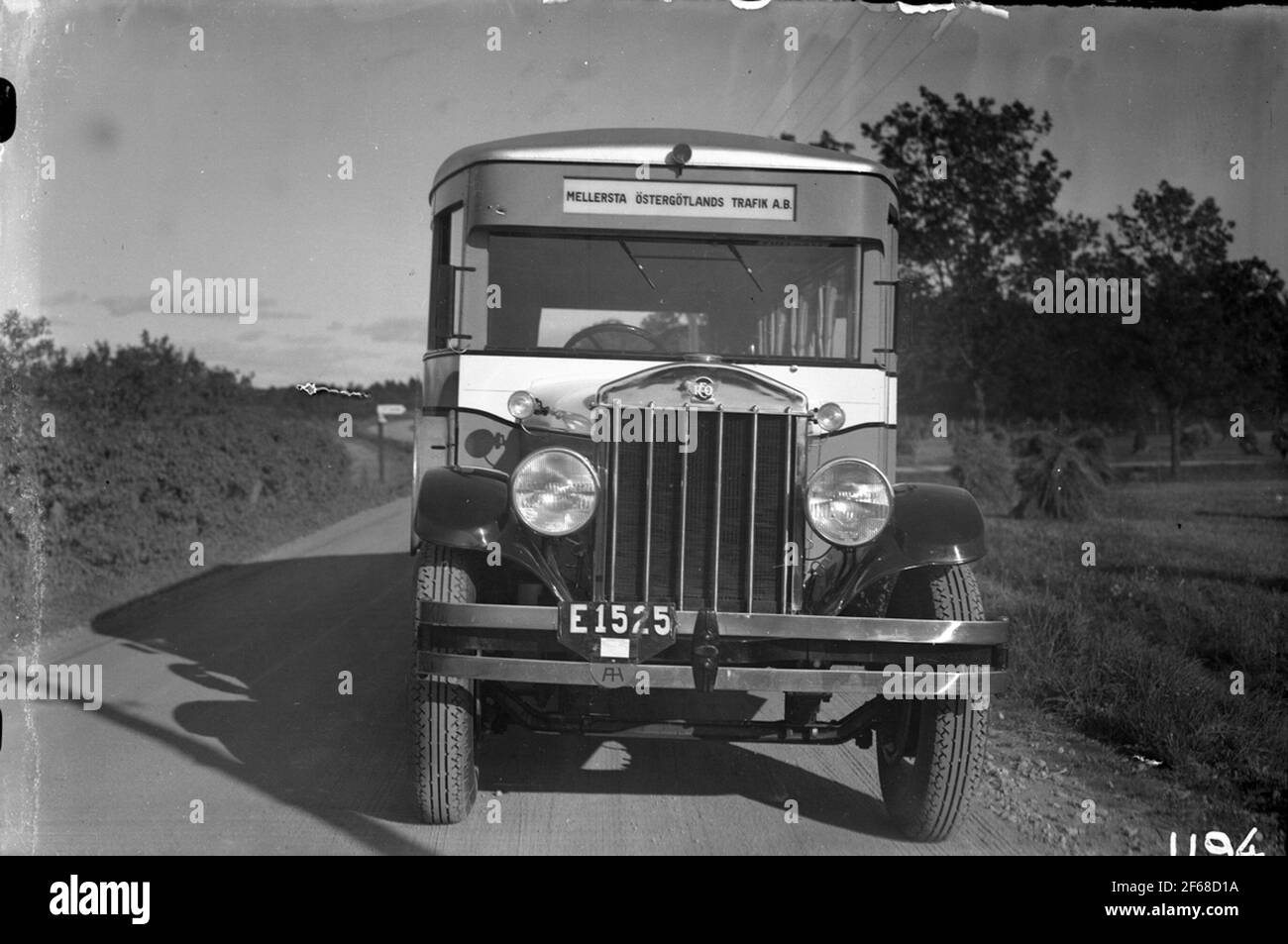 Delivery photo of REO bus made for Middle Östergötland's traffic. The ...