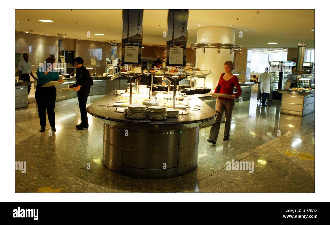 Staff restaurant at Shell in London.pic David Sandison 1/4/2005 Stock ...