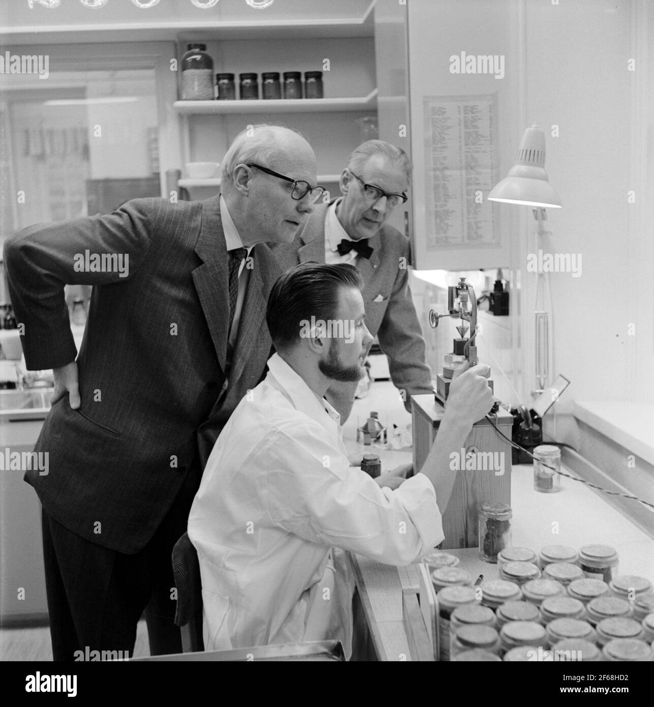 Geotechnical laboratory hi-res stock photography and images - Alamy